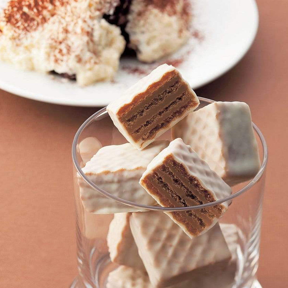 Chocolate Wafers "Tiramisu Cream (12 pcs)" | Royce' Indonesia